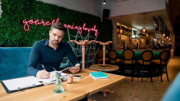 Pub manager/Bar manager job description | Caterer.com